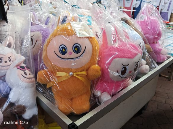 realme C75 Review: A Tough Phone in Disguise - KLGadgetGuy