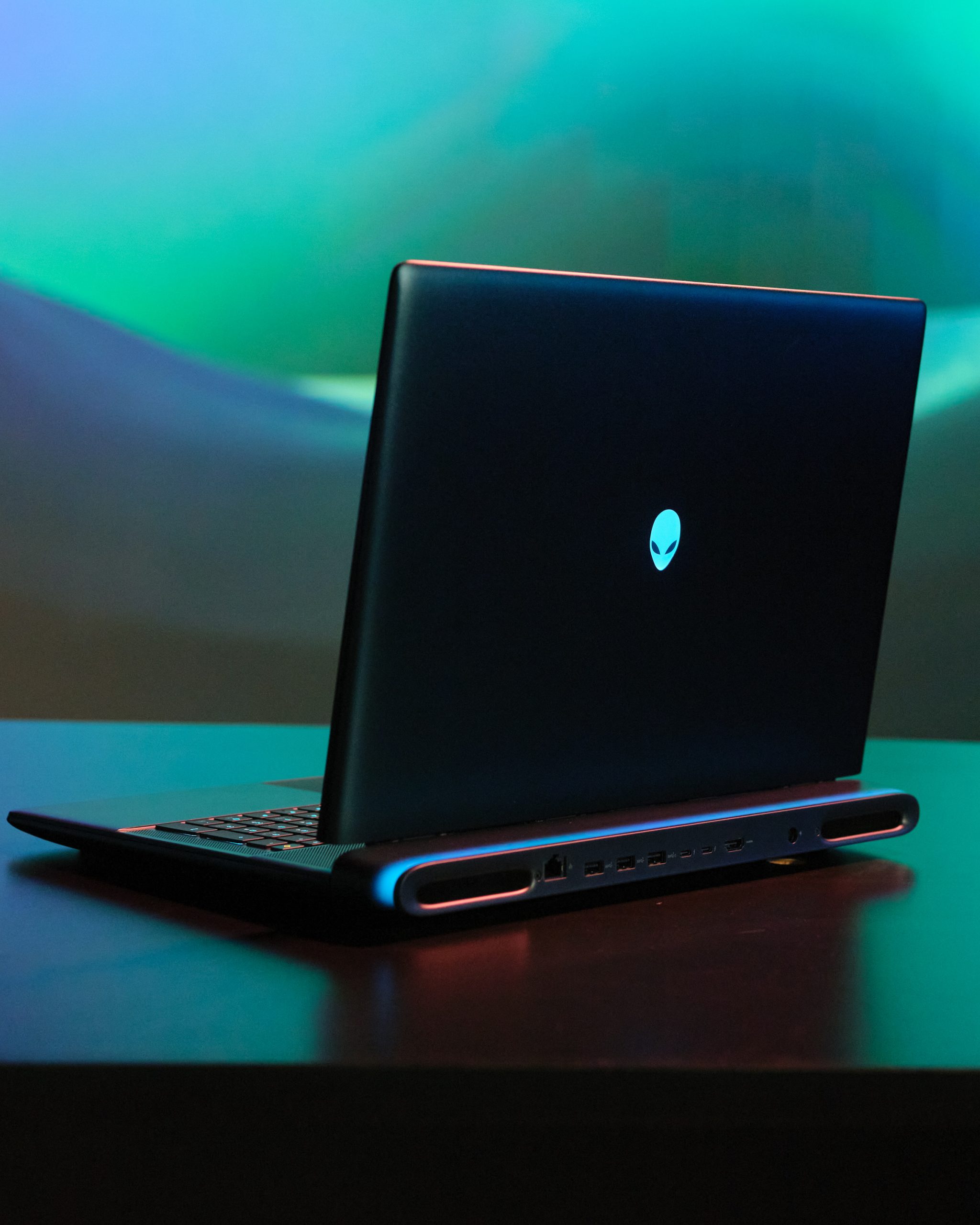 Alienware Revives Iconic Area-51 Series with Cutting-Edge Desktops and Laptops - KLGadgetGuy